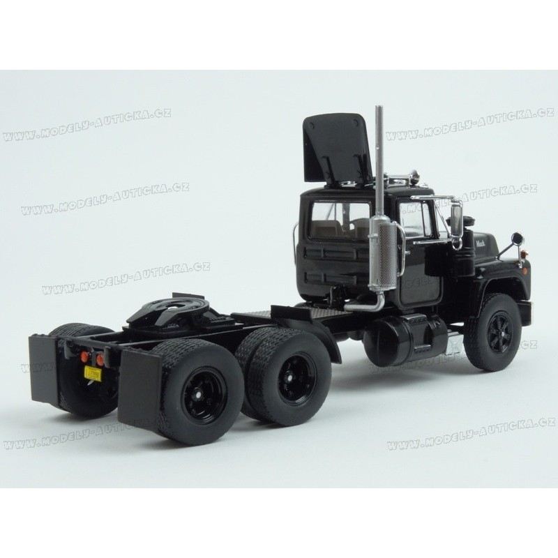Mack R-series 1966, IXO Models 1/43 scale