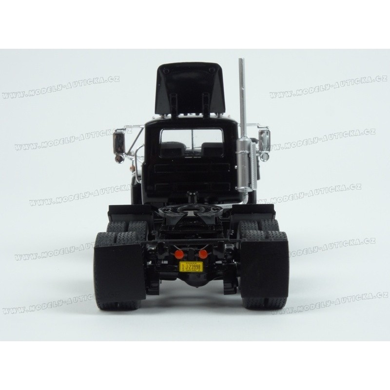 Mack R-series 1966, IXO Models 1/43 scale