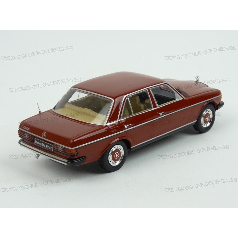Mercedes Benz (W123) 240 D 1976, IXO Models 1/43 scale