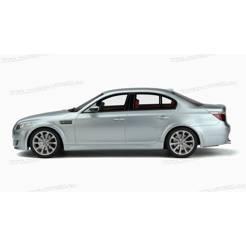 BMW (E60) M5 Phase 2 2008, OttO mobile 1/18 scale