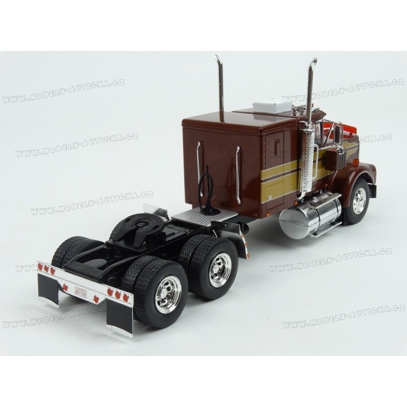 Marmon CHDT 1980 (Red Met.), IXO Models 1/43 scale