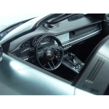 Porsche 911 (992) Targa 4 GTS 2021 (Silver Met.), Minichamps 1:18